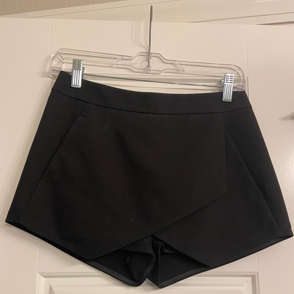 Express | Shorts | Black Express Skort | Poshmark